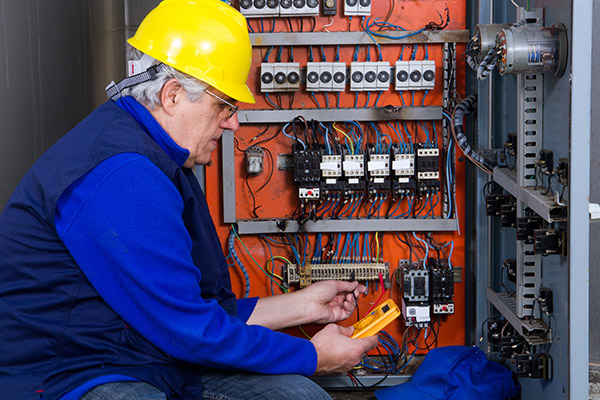 Electrical Installation Courses | City & Guilds | HSS Training