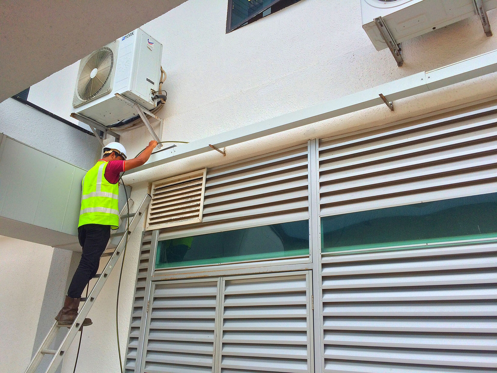 Ladder and Stepladder User E-Learning Training Course | HSS Training